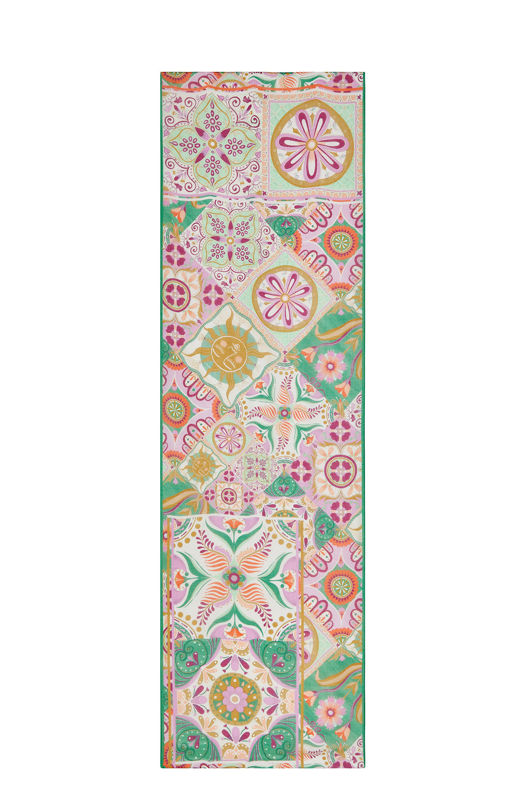 Stylist Page | ROBIN B FINNELL – Carlisle Collection